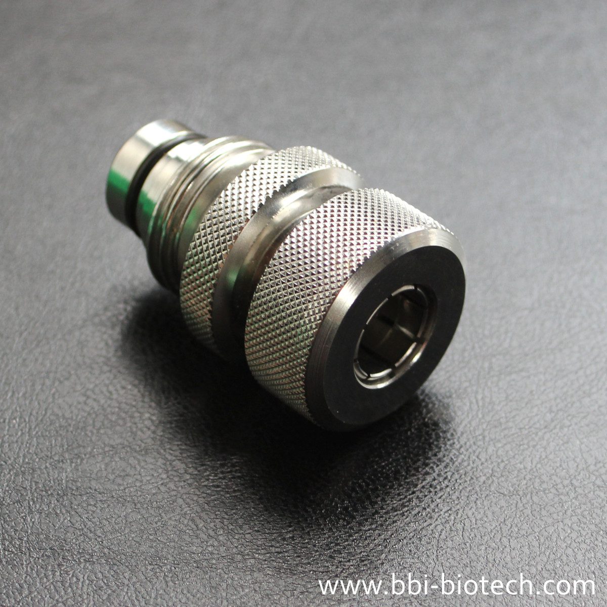 Adapter for 14 mm level and antifoam probes in Rd 28 × 1/8 ports ...